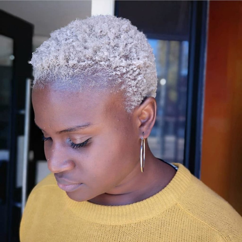 Causes of Thinning Edges and How to Fix Them| Afrotherapy Salon